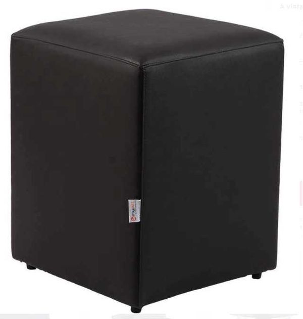 PUFF CUBO MADEIRA POP PRETO | Grupo Formosa
